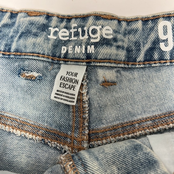 Refuge Shorts Nwt Refuge Denim Mom High Rise Denim Shorts Poshmark